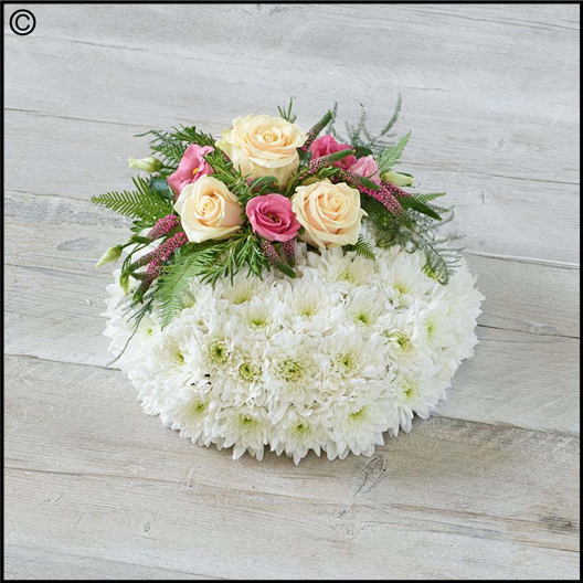 Traditional Posy – Eleanors Florist